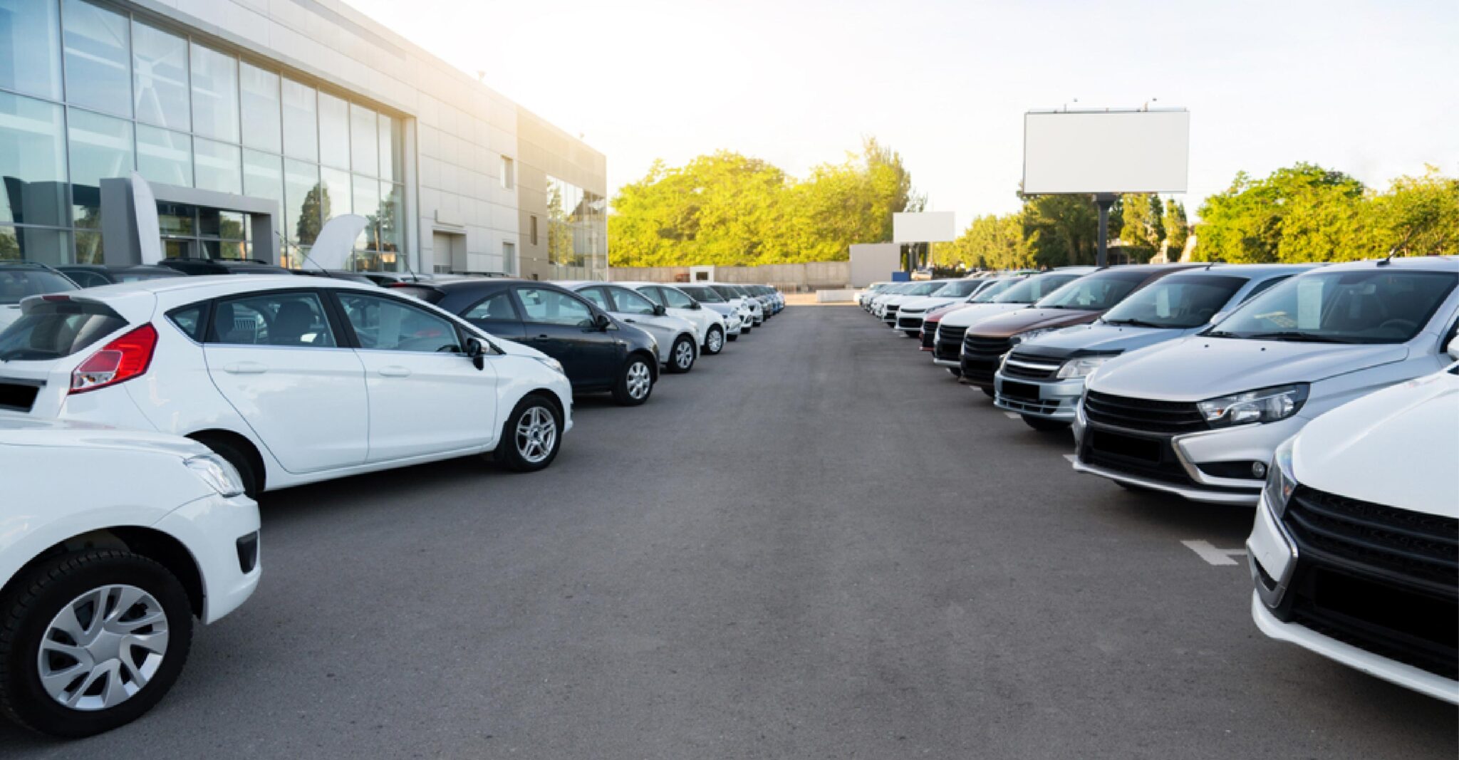 Tips To Buy 2nd Hand Luxury Cars In Delhi - India Car Bazaar